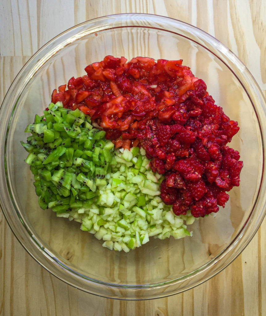 Simple Summer Fruit Salsa | Modernmealmakeover.com