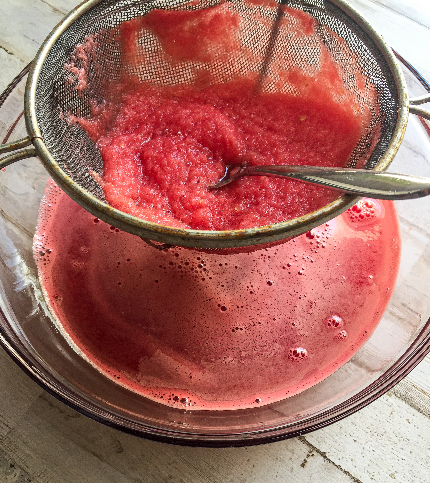 Easy Homemade Watermelon Lemonade | Modernmealmakeover.com