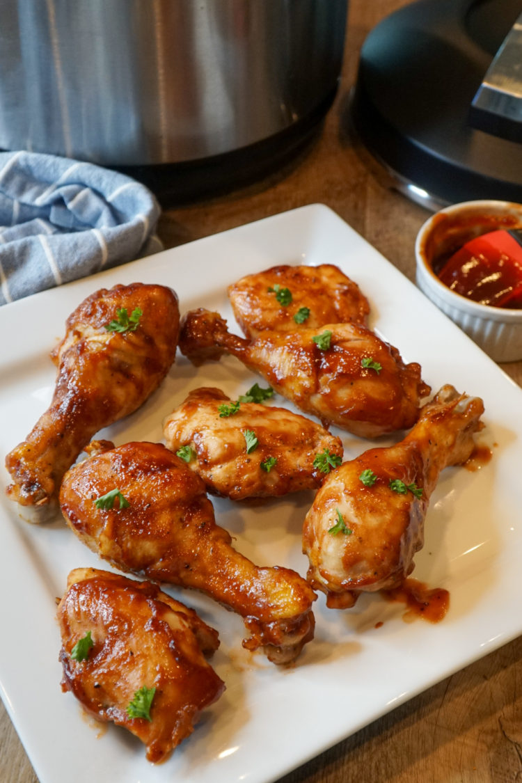 Instant Pot BBQ Chicken | Modernmealmakeover.com