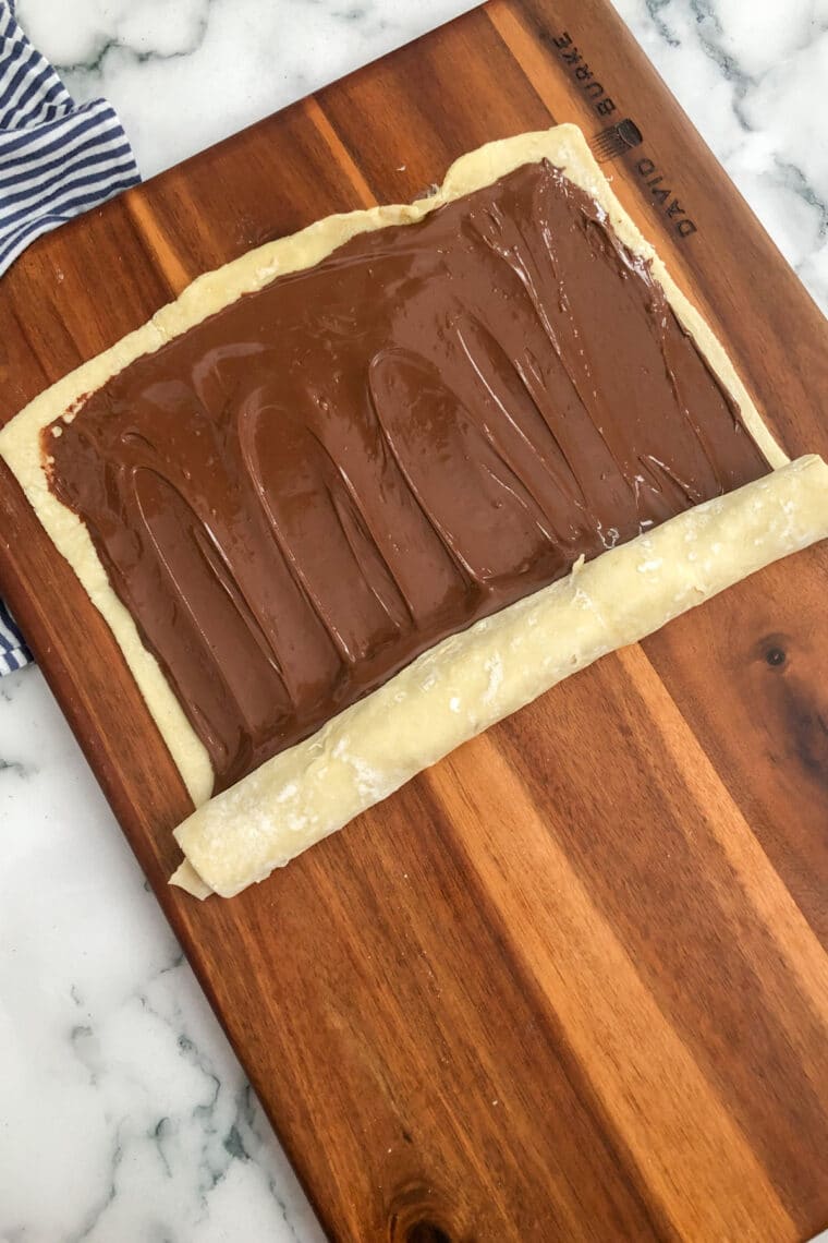 Nutella Puff Pastry Recipe | Modernmealmakeover.com