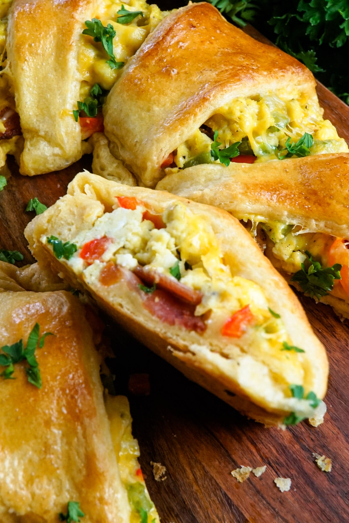 Crescent Breakfast Ring With Bacon | Modernmealmakeover.com