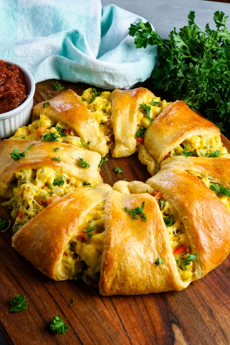 Crescent Breakfast Ring With Bacon | Modernmealmakeover.com