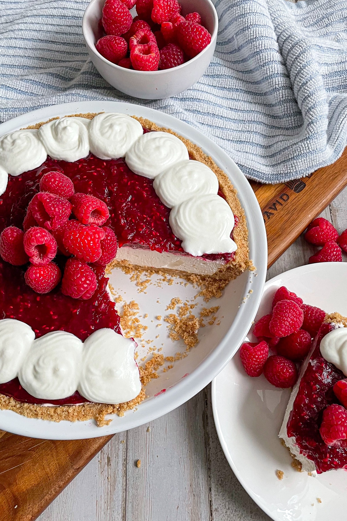 The Most Amazing Raspberry Cream Pie Recipe | Modernmealmakeover.com