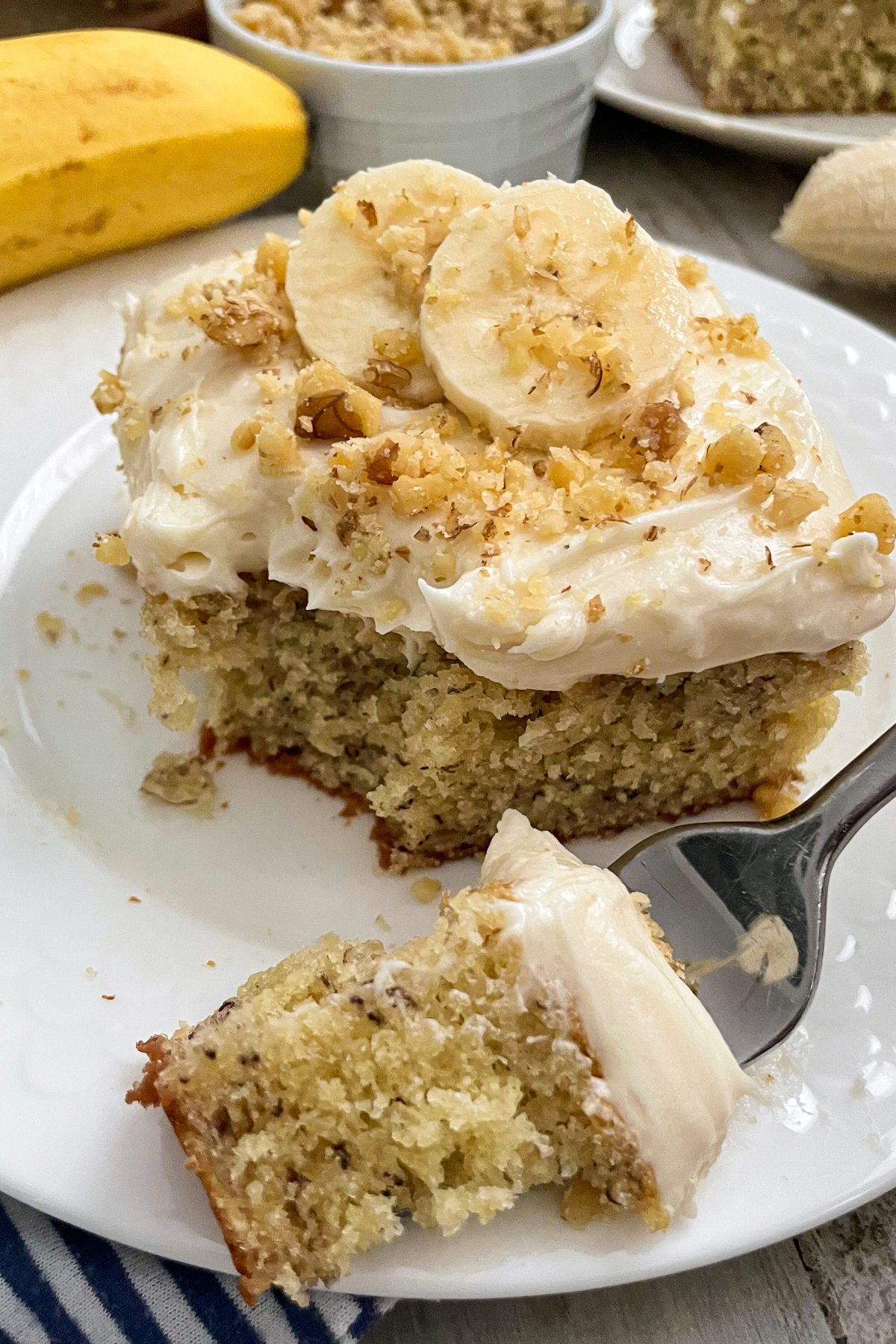 The Best Banana Bread Cake | Modernmealmakeover.com