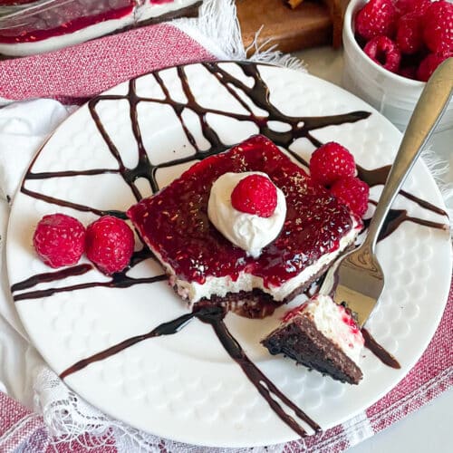 Best Chocolate Raspberry Cheesecake Bars Recipe | Modernmealmakeover.com